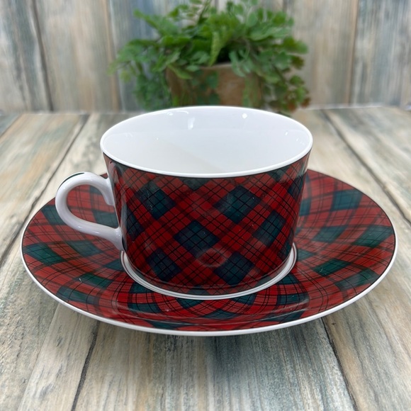 Sasaki | Holiday | Vintage 9s Sasaki Tartan Plaid Cup Saucer Set | Poshmark